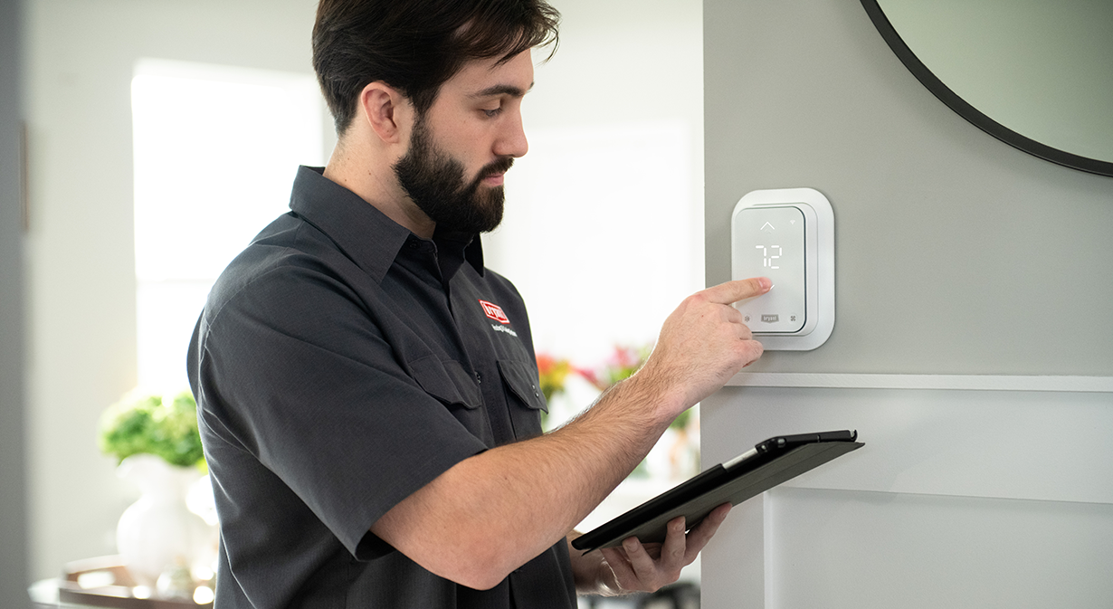 Furnace Thermostats | Smart & Programmable Heating Controls